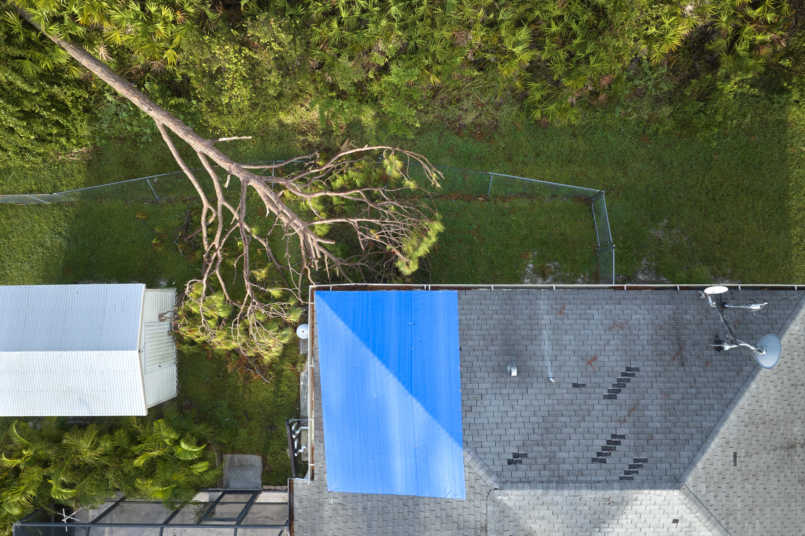 A Complete Guide in Handling Roof Wind Damage in Atlanta | RCB Roofing