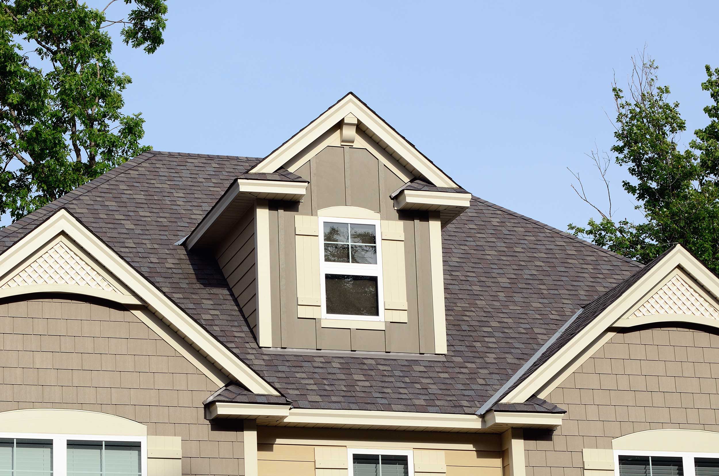 7 Benefits of Architectural Shingles for Your Roof | RCB Roofing